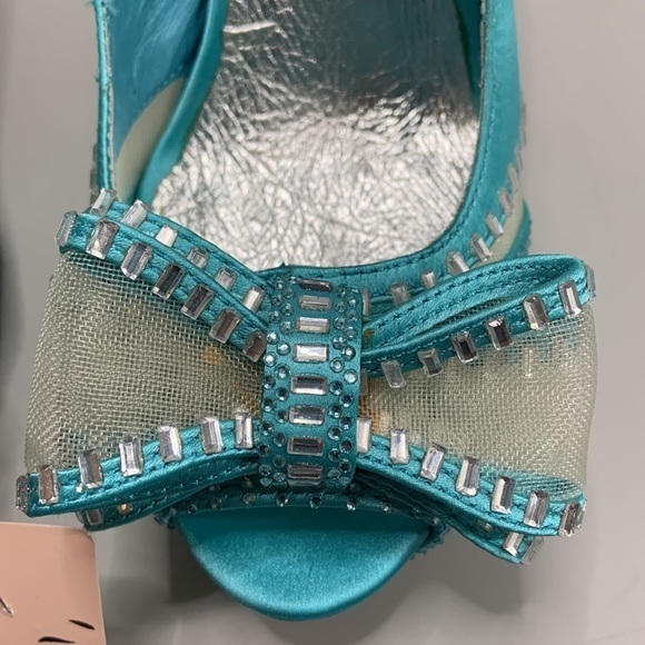 Zigi Soho | Shoes | Zigi Soho Turquoise Satin With Rhinestone Embellished Peep Toe Heels Size 7 ...